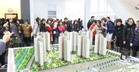 평촌 더샵 센트럴시티 첫날 9200여명 몰려 흥행 예감