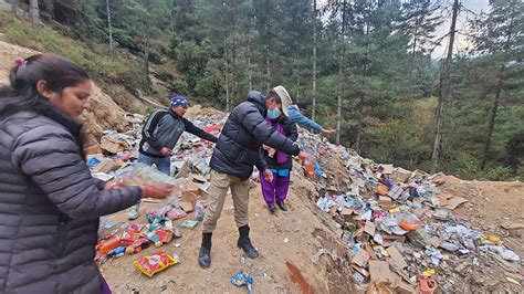 सोलुमा बजार अनुगमन एउटै पसलबाट ८० हजार बढीको कस्मेटिक सामाग्री जफत