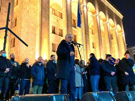 მამუკა ხაზარაძე ჩვენ არ გვინდა ომი აქ არ ვართ საომრად Metronome Ge