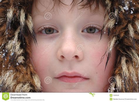 Het Portret Van De Close Up Van Jonge Jongen Stock Foto Image Of