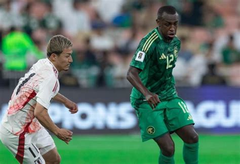 استبعاد سعود عبدالحميد من المنتخب السعودي واستدعاء بديله كورة بلس
