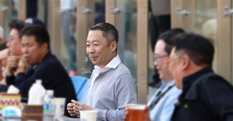 Md포토 두산 박정원 구단주 야구 사랑 야구장 직관