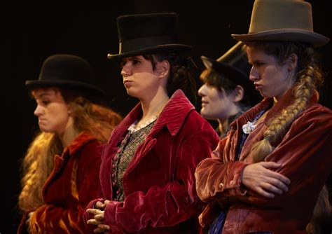 ‘en Palabras De Jo Mujercitas En El Teatro Principal