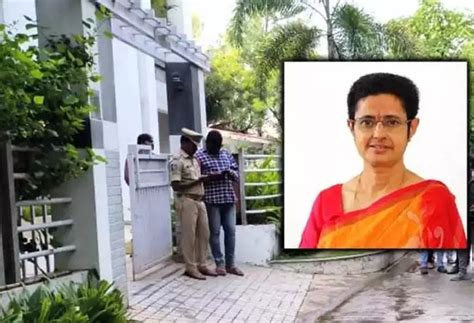 Former Andhra Pradesh Cm Ntrs Daughter Dies By Suicide ஆந்திராவின்