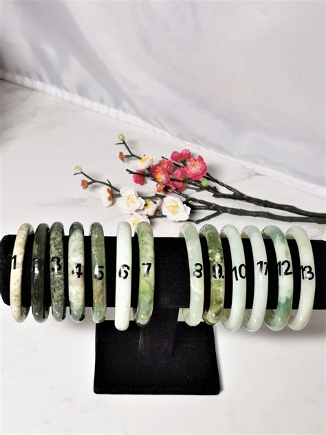 Natural Chinese Hand Carved Jade Bangle Vintage Jewelry Dark Light