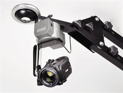 Presenting The Hague Ph100 Mini Powerhead Cameragrip