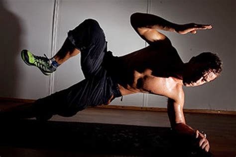 Bear Grylls Fitness Workout Routine And Diet Muscle World