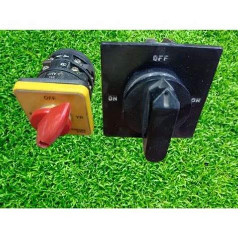 A Selector Manual Rotary Switches At Best Price In New Delhi By Balaji Enterprises ID