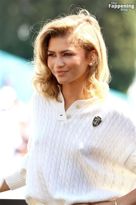 Zendaya Braless 84 Pics Whats Fappened💦