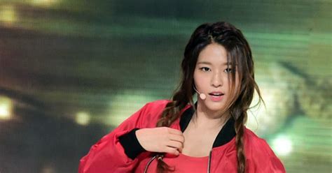 포토엔 Aoa 설현 미모와 몸매 다 갖춘 그녀쇼챔피언