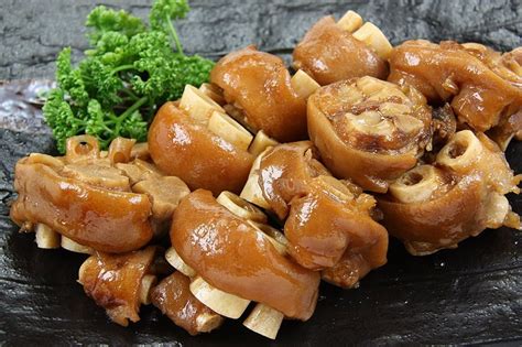 年菜系列滷豬腳圈 約1000g 包 鹹香入味豐富膠質的滷豬腳圈 簡單加熱就可上桌 老少咸宜經典菜色 Yahoo奇摩拍賣