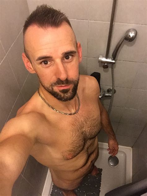 Photo In And Out Of The Shower Page 54 Lpsg