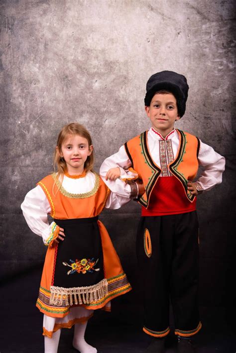 Детски народни носии