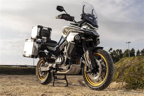 CFMoto 800MT: llegó a la Argentina con todas sus características y su ...