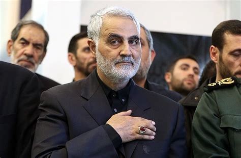 روایت بازگرداندن انگشتر حاج قاسم سلیمانی به خانواده از زبان دخترش