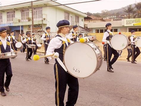 Escola Municipal Dr José Antonio Navarro Lins Desfile Cívico Militar