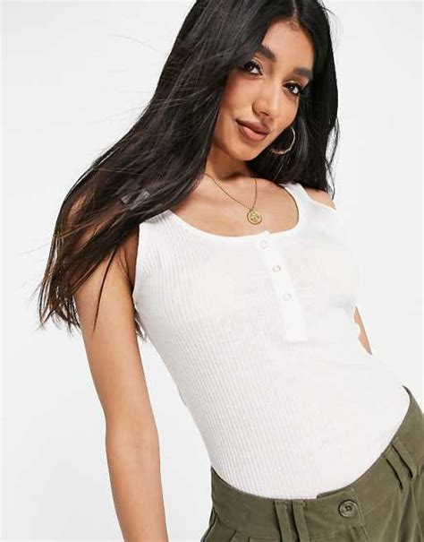 Asos Design Geripptes Trägertop In Weiß Mit Druckknopfleiste Asos