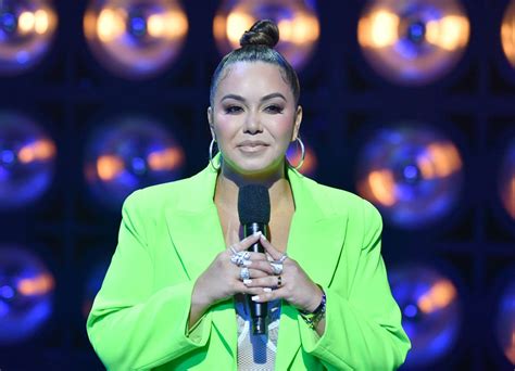 Chiquis Rivera Deja Ver Sus Curvas En Un Ajustado Atuendo De Encaje Y