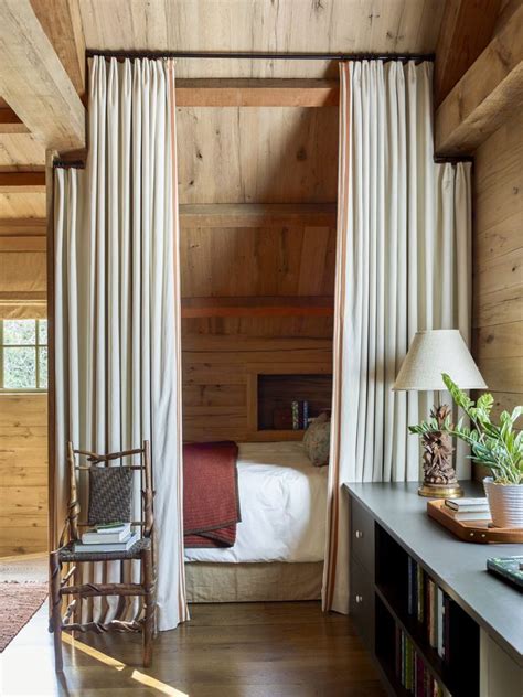 Pin By Chelsea Arnett On L H Attic Log Cabin Interior Cabin Interior Cabin Interiors