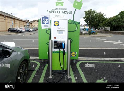 Lidl Ev Charging Hi Res Stock Photography And Images Alamy