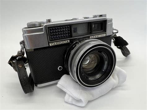 【やや傷や汚れあり】1081 ヤシカ Yashica 8 Yashinon F＝38mm 1：14 二眼レフ ダブルレンズの落札情報詳細