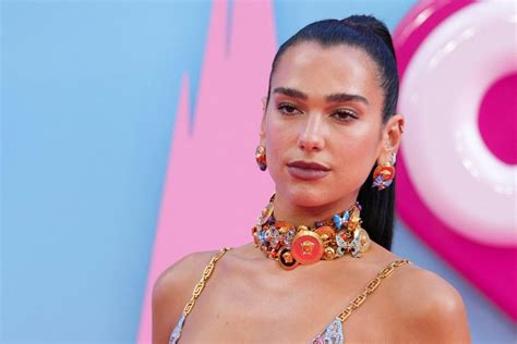 Training Season Νέο τραγούδι από τη Dua Lipa Πότε θα κυκλοφορήσει