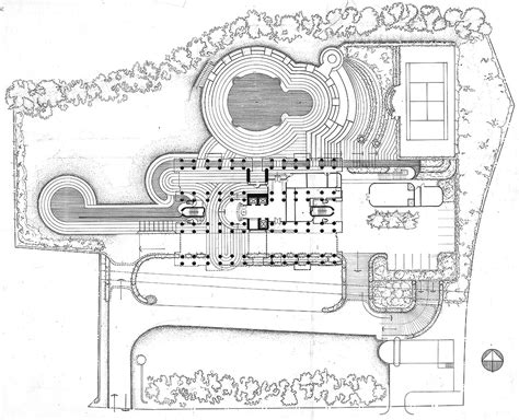 Paul Rudolphs Masterpiece The Colonnade Condominiums