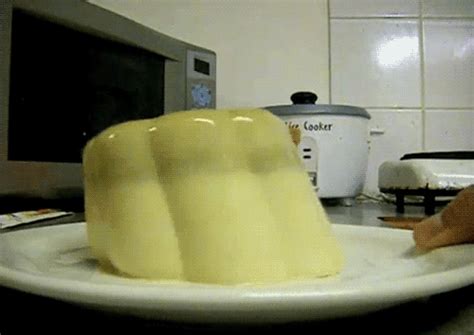 Jiggle Jello 