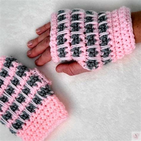 Crochet Fingerless Gloves Free Pattern Yelenastylecrochet