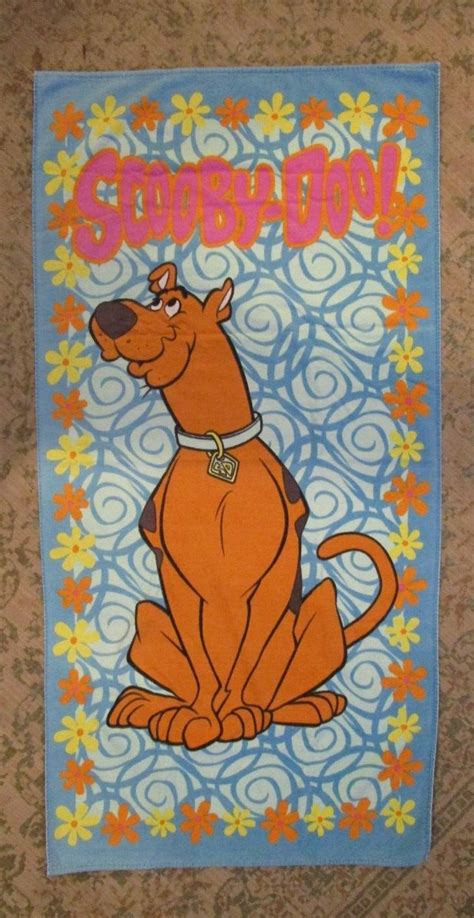 Vintage Scooby Doo Beach Towel~colorful~great Graphics~2000~54x28~pool