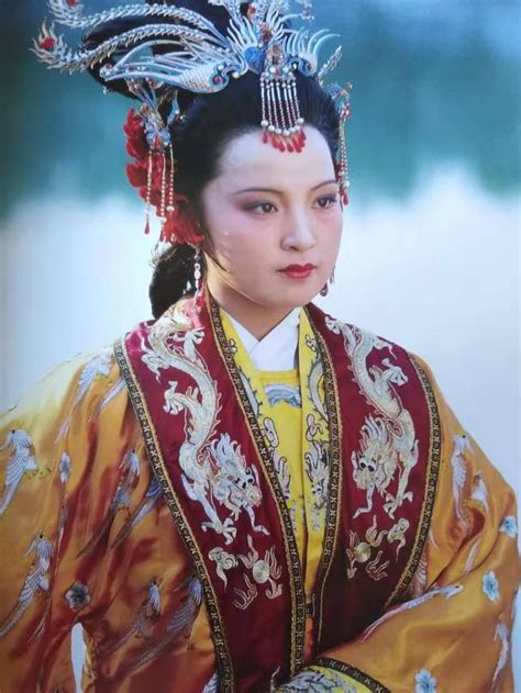紅樓夢：庶出的賈探春果真能當王妃嗎？曹雪芹：有這種可能 每日頭條