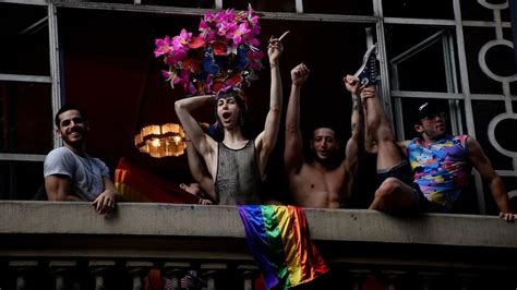 22 Fotos De La Xxvii Marcha Del Orgullo Lgbtiq En Buenos Aires Infobae