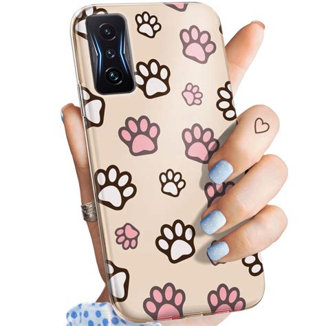 Etui Do Xiaomi Poco F4 Gt Wzory Łapki Ślady Łapa Stopa Obudowa
