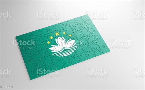 마카오의 국기의 인쇄와 직소 퍼즐 흰색 배경에 고립 된 퍼즐의 조각 성취와 완벽한 개념 국가 무결성의 상징 3d 일러스트레이션