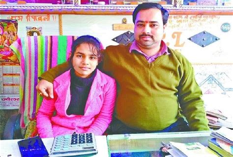 अपराजिताअमर उजाला की मुहिम से जुड़े लोग देखें कार्यस्थल पर बेटियों की