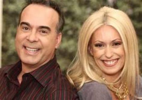Real Housewives Of Athens Το φιλι στο στομα της Μαριας Μπακοδημου