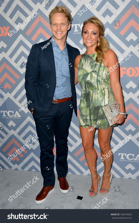 4 Chris Geere And Jennifer Sawdon 이미지 스톡 사진 및 벡터 Shutterstock
