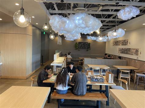 Yun Tea House Opens In Convoy District With Asian Tea Drinks And Savory