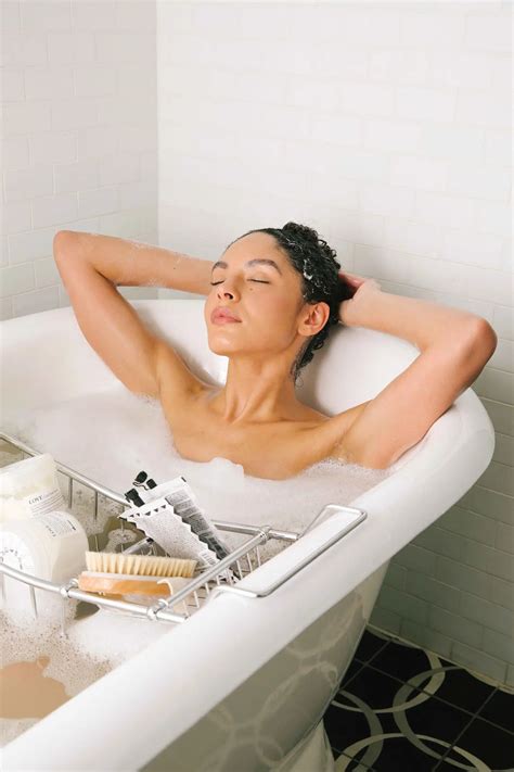 How To Properly Use Scalp Scrub To Get The Most Benefit Davines Cyprus