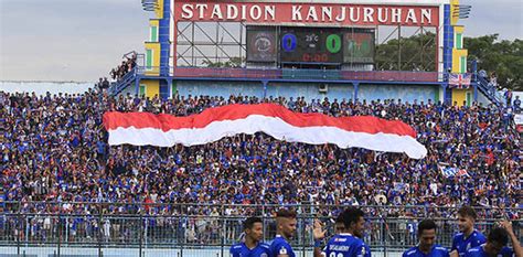 Tiket Offline Arema Vs Persebaya Ludes Manajemen Jajal Penjualan Online