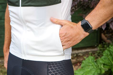 Review Rapha Brevet Lightweight Jersey Roadcc