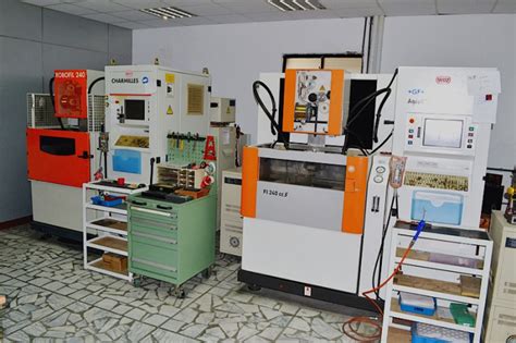 九能精密工業有限公司 瑞士cnc放電加工機 瑞士cnc線割機