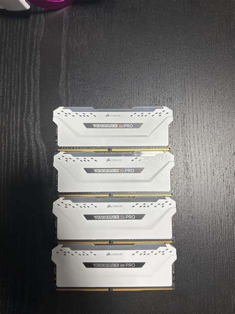 4x8gb 32gb Corsair Vengeance 3200mhz Ram Mobile Phones And Gadgets Mobile And Gadget Accessories