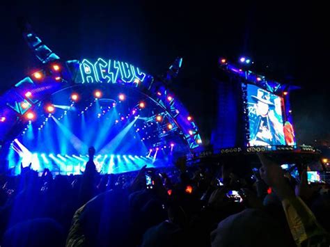 Axl Rose Y Acdc En Lisboa Primer Concierto De La Gira Europea Dirty