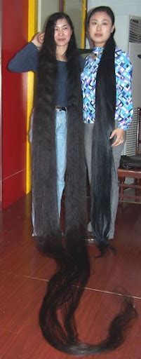 Welcome To Fizzygist Center Woman With The Longest Hair In The World