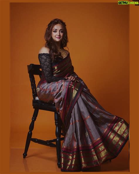 Actress Monali Thakur Hd Instagram Photos And Wallpapers July 2024