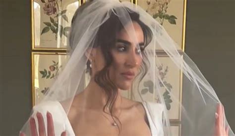 Inside Dr Aoife Melias Wedding As She Marries Tayto Heir