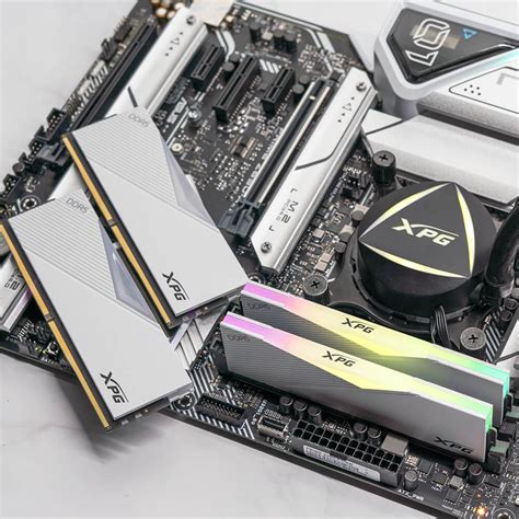 ADATA AX5U6000C3016G-CLARWH | ADATA XPG LANCER RGB - DDR5 - Modul - 16 ...