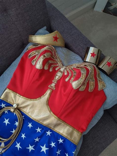 Lynda Carter And Wonder Woman