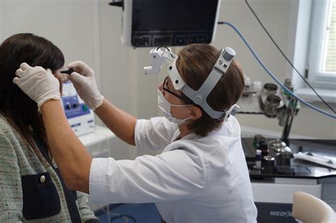 Беспокоит ощущение заложенности шум или звон в ушах ухудшение остроты слуха эхо от